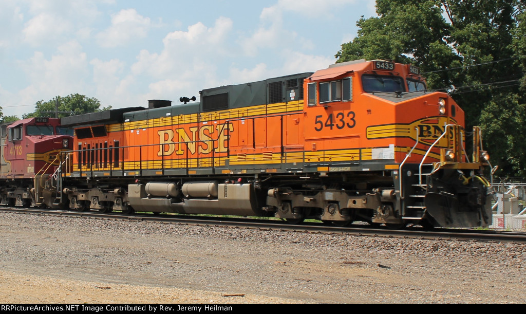 BNSF 5433 (1)